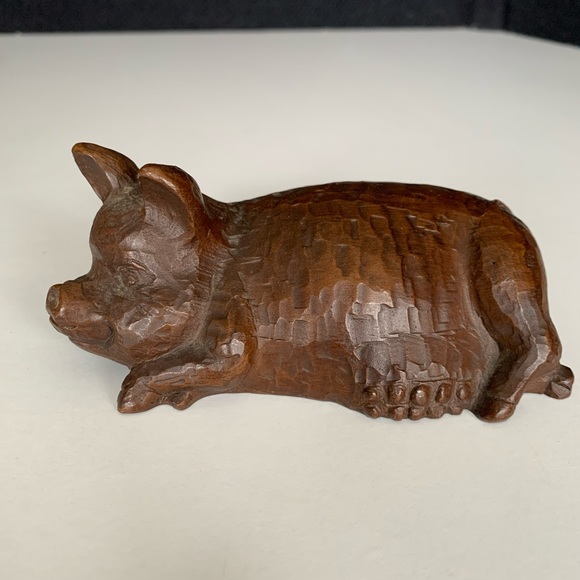red mill | Accents | Red Mill Smiling Laying Pig Figurine Hand Crafted ...